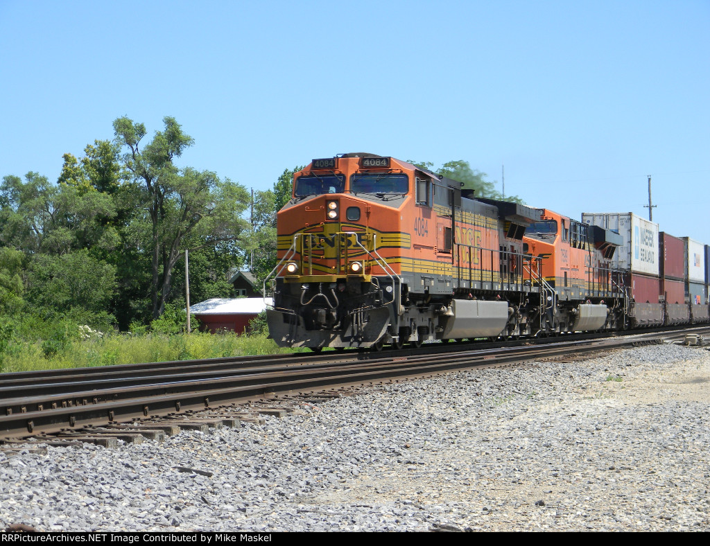 BNSF 4084